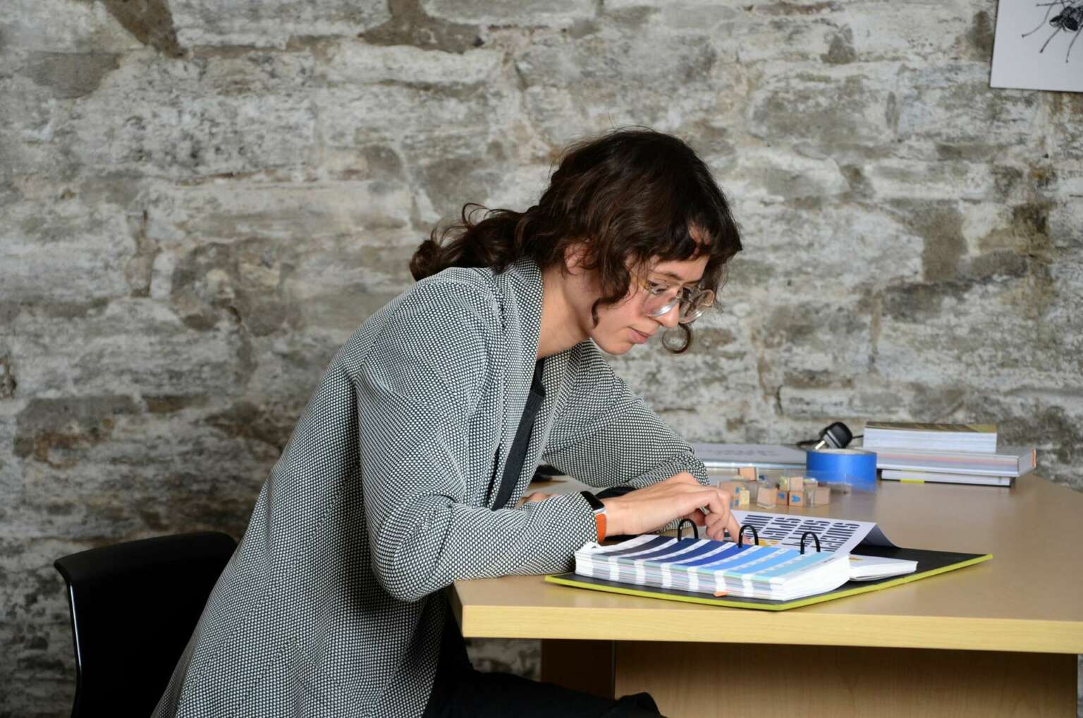 Meet Ellen Puls and Mila Samson - CanvasRebel Magazine