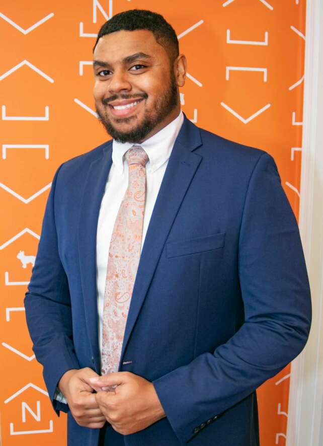 Meet Donnell Williams – CanvasRebel Magazine