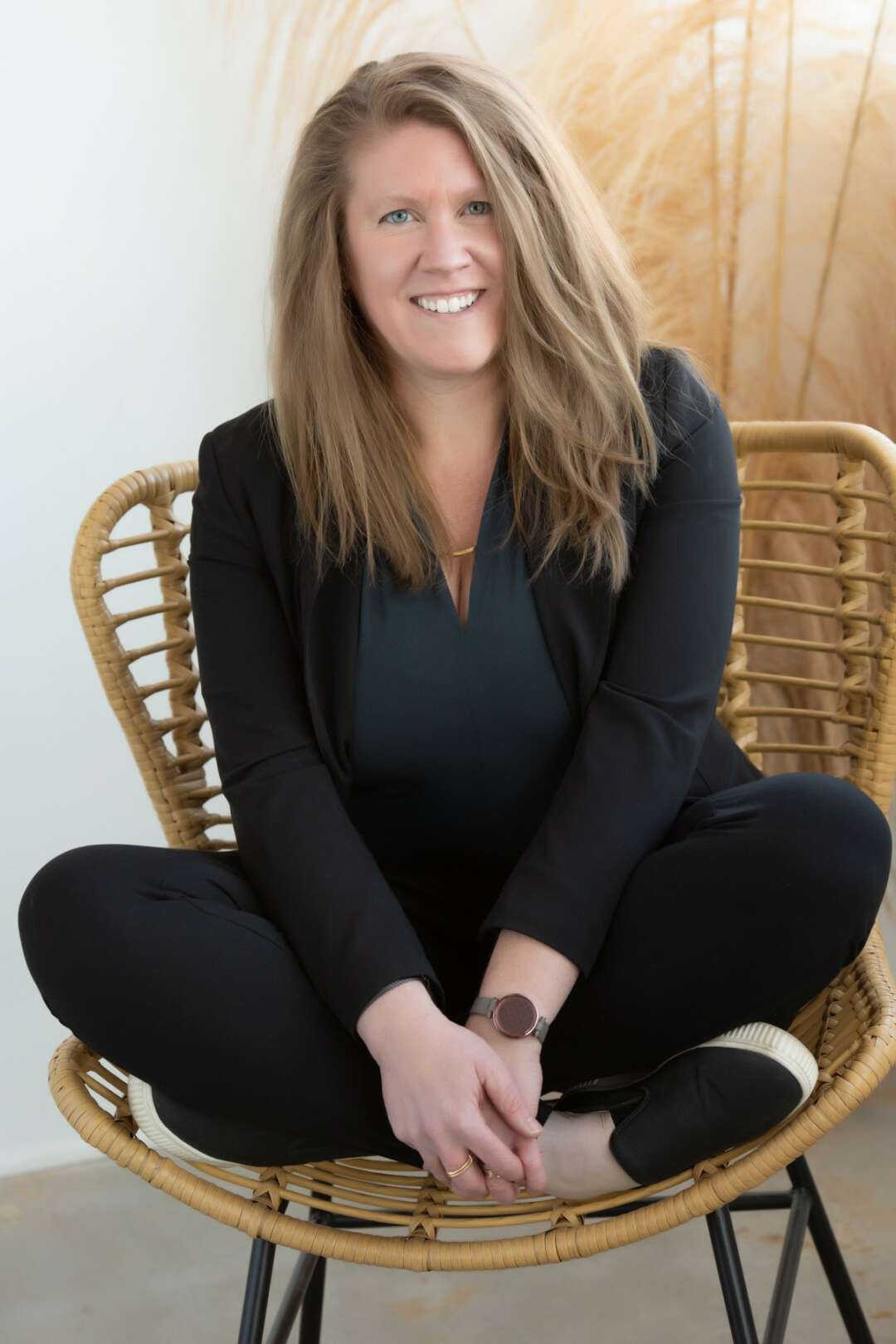 Meet Jessica Armstrong. - CanvasRebel Magazine