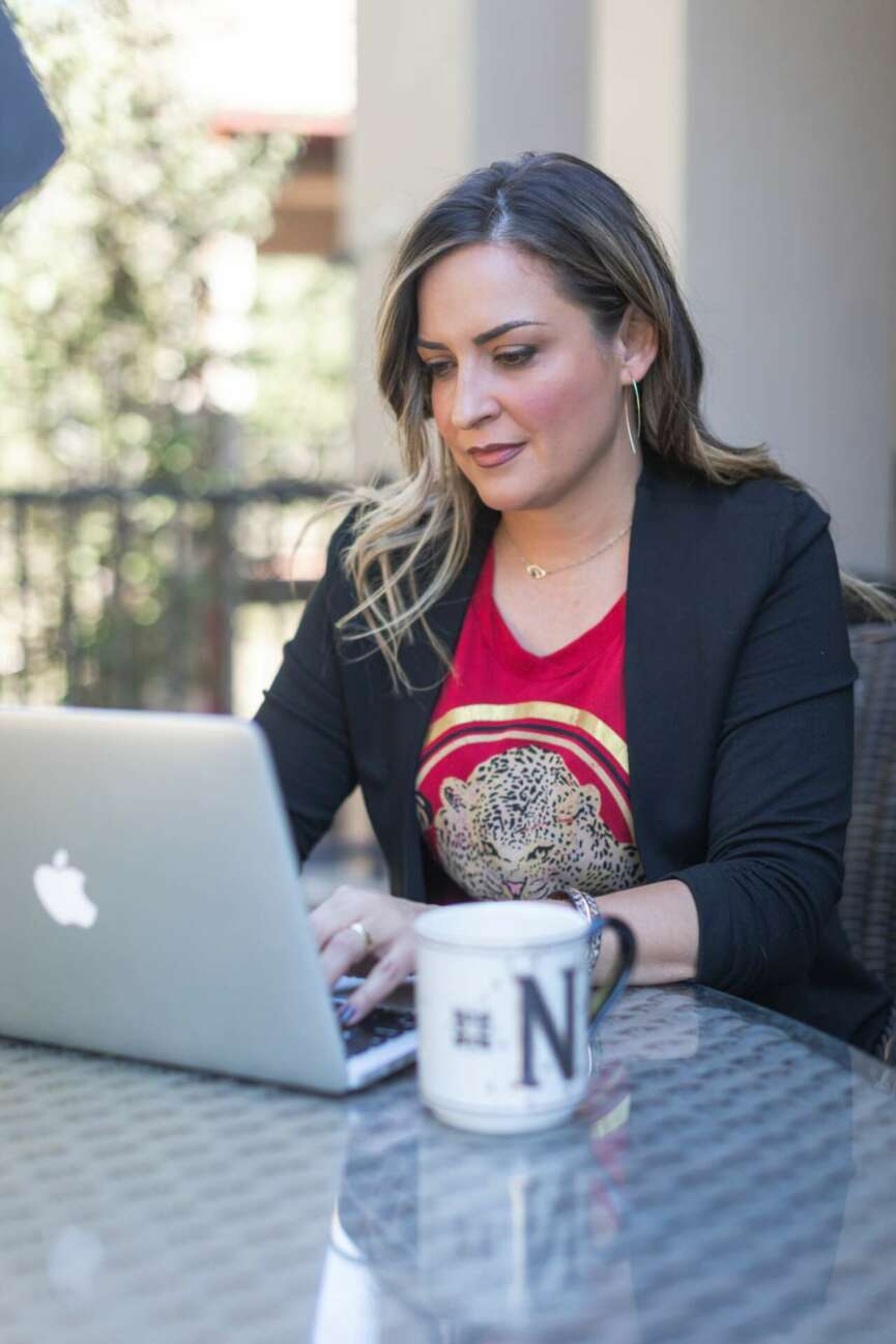 Meet Nicole Stassinopoulos - CanvasRebel Magazine
