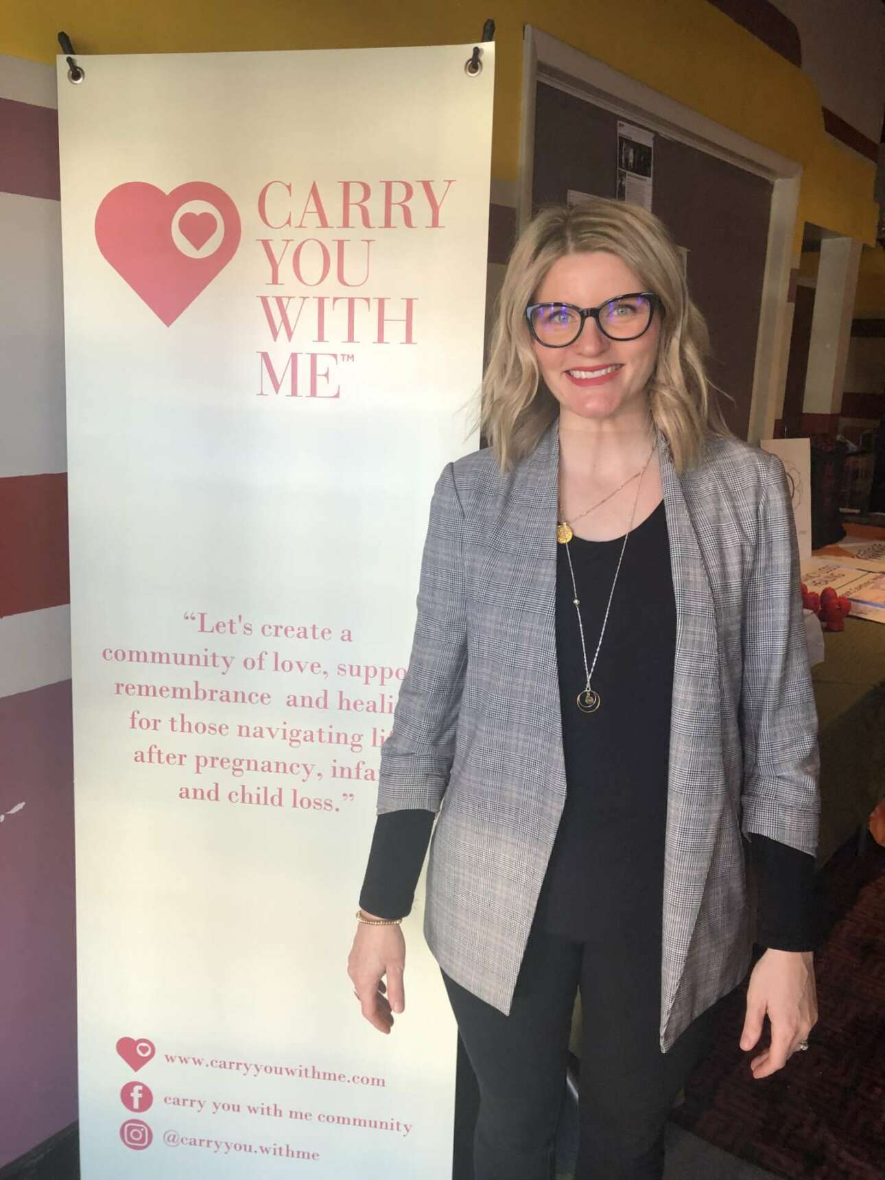 Meet Alanna Knobben – CanvasRebel Magazine