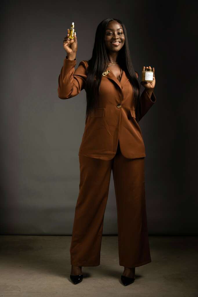 Meet Alexis Kemp – CanvasRebel Magazine