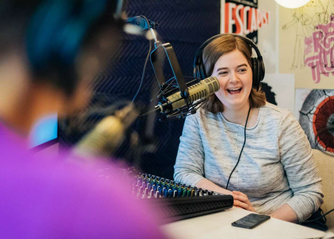 Meet Beth Gibbs – CanvasRebel Magazine