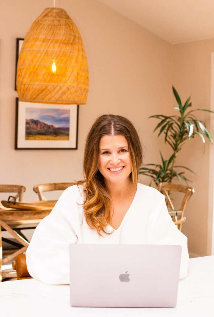 Meet Erin Lester – CanvasRebel Magazine