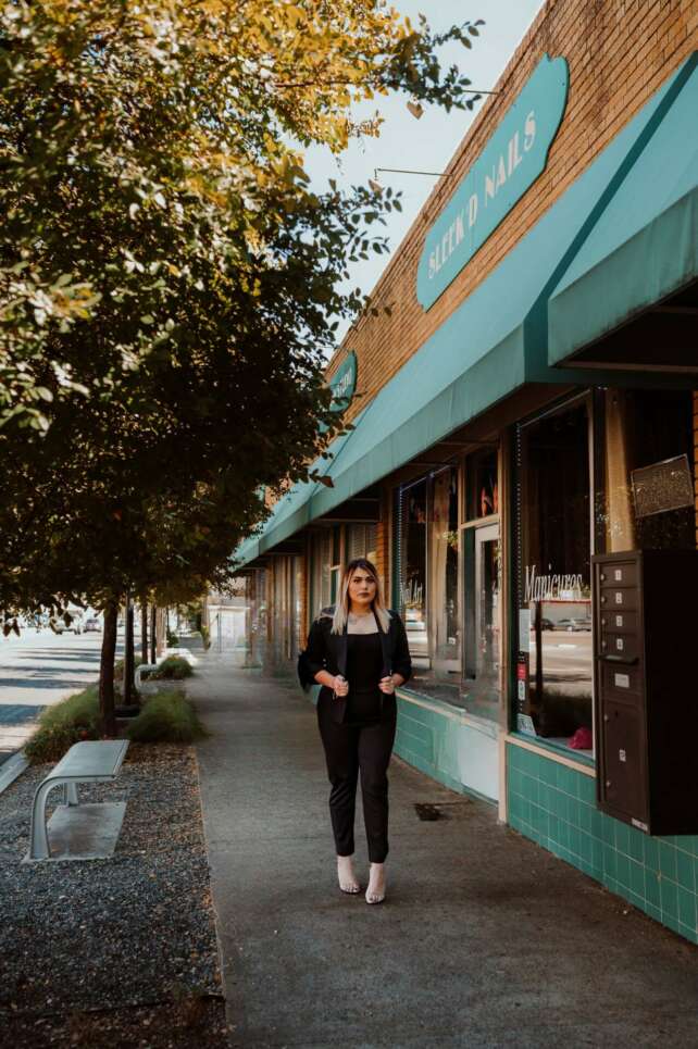 Meet Kimberly Salas – CanvasRebel Magazine