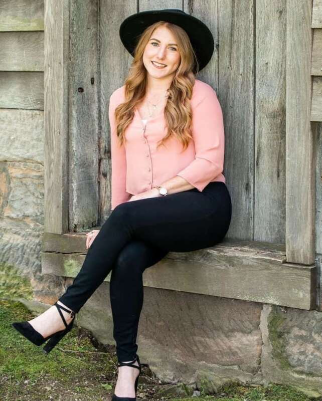 Meet Michaela Thomas - CanvasRebel Magazine