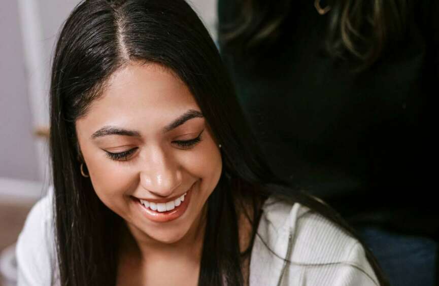 Meet Nicole Flores – CanvasRebel Magazine