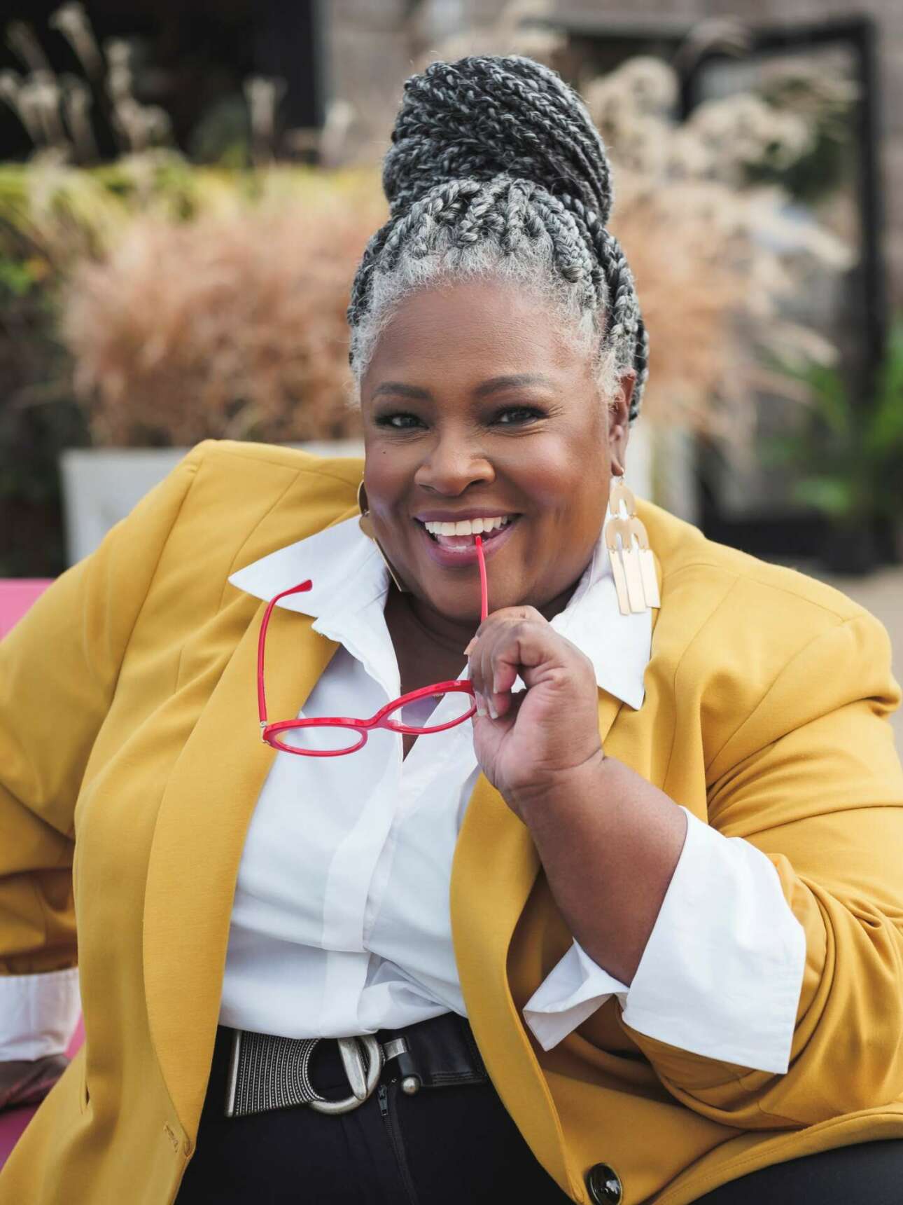 Meet Lisa Medley – CanvasRebel Magazine