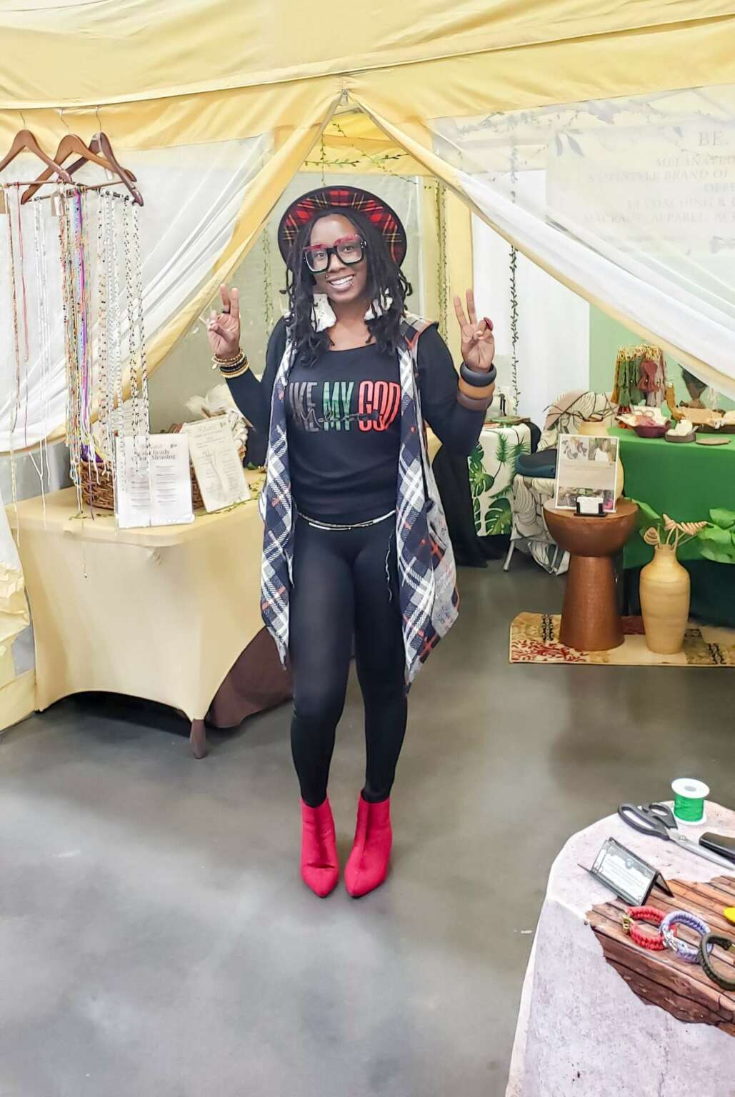 Meet Aisha Monique - CanvasRebel Magazine