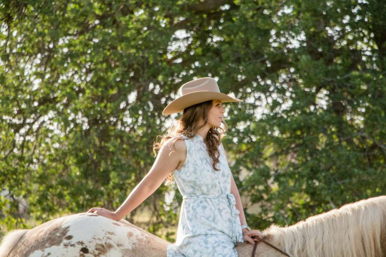 Meet Caitlin Lowry – CanvasRebel Magazine