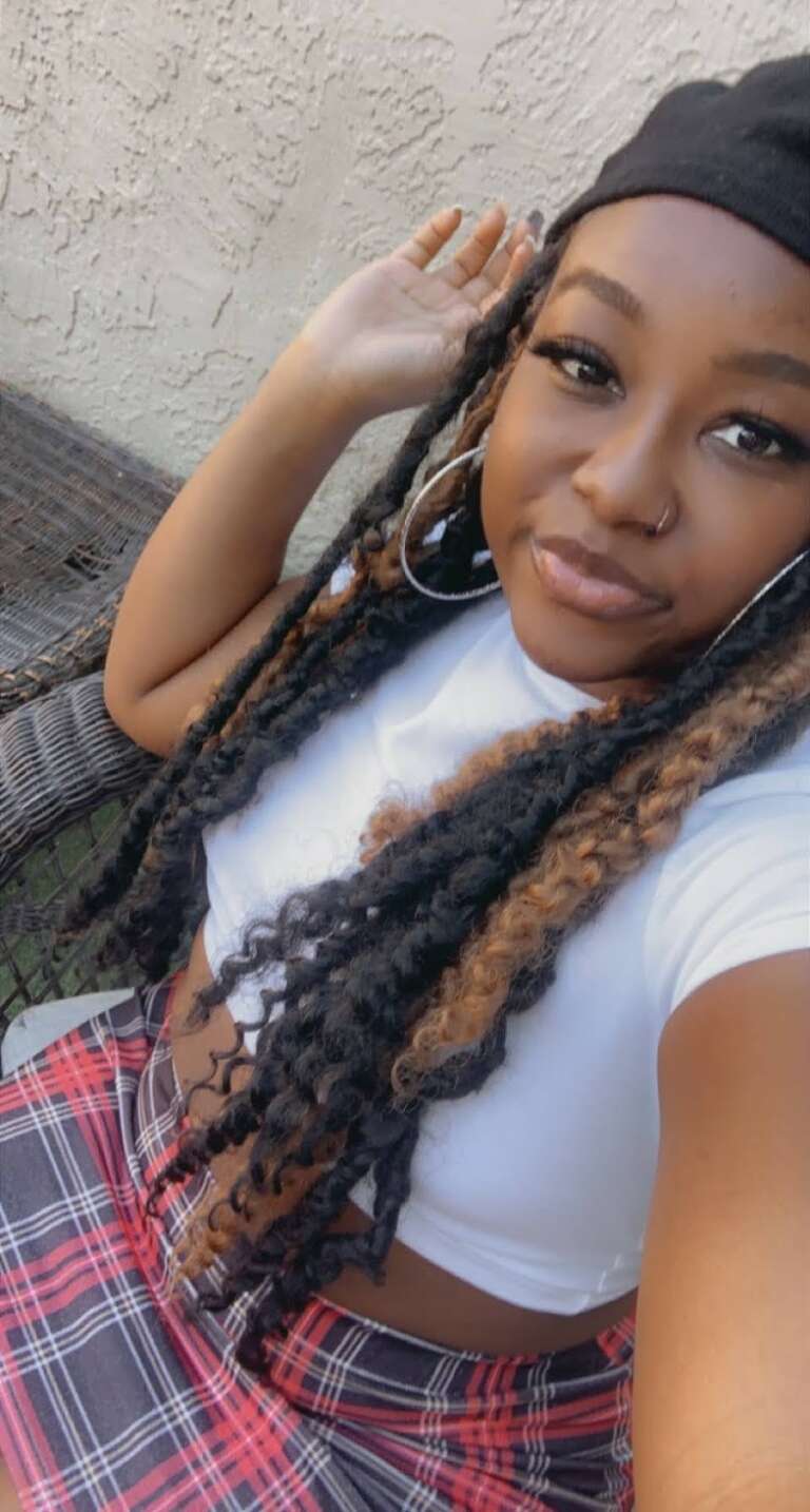 Meet Diamond Smith – CanvasRebel Magazine