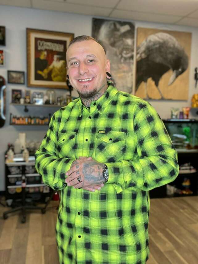 Meet Ian Day – CanvasRebel Magazine