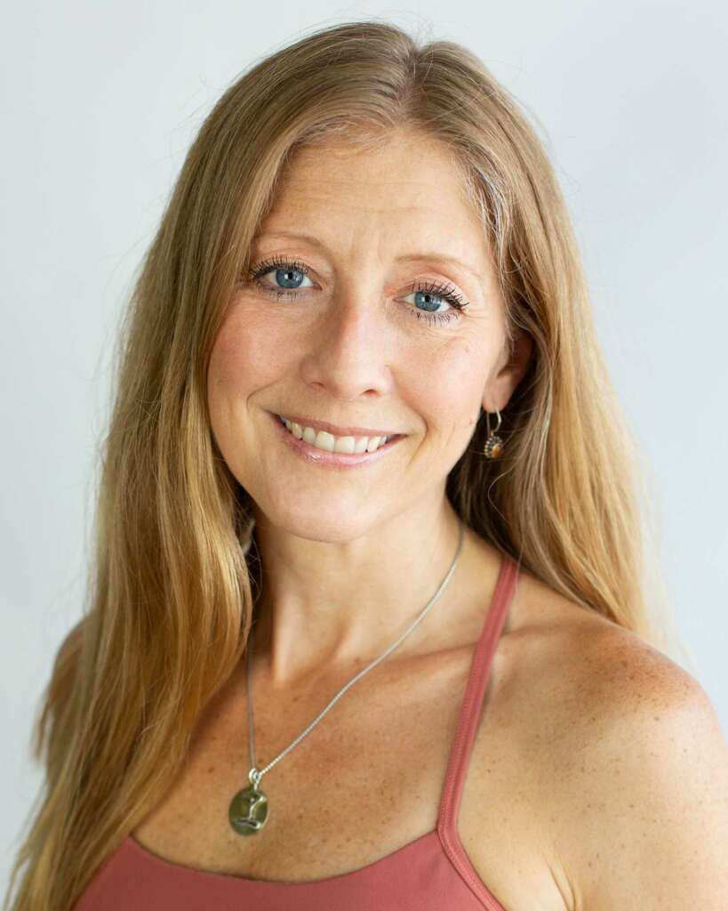 Meet Sarah Woods – CanvasRebel Magazine