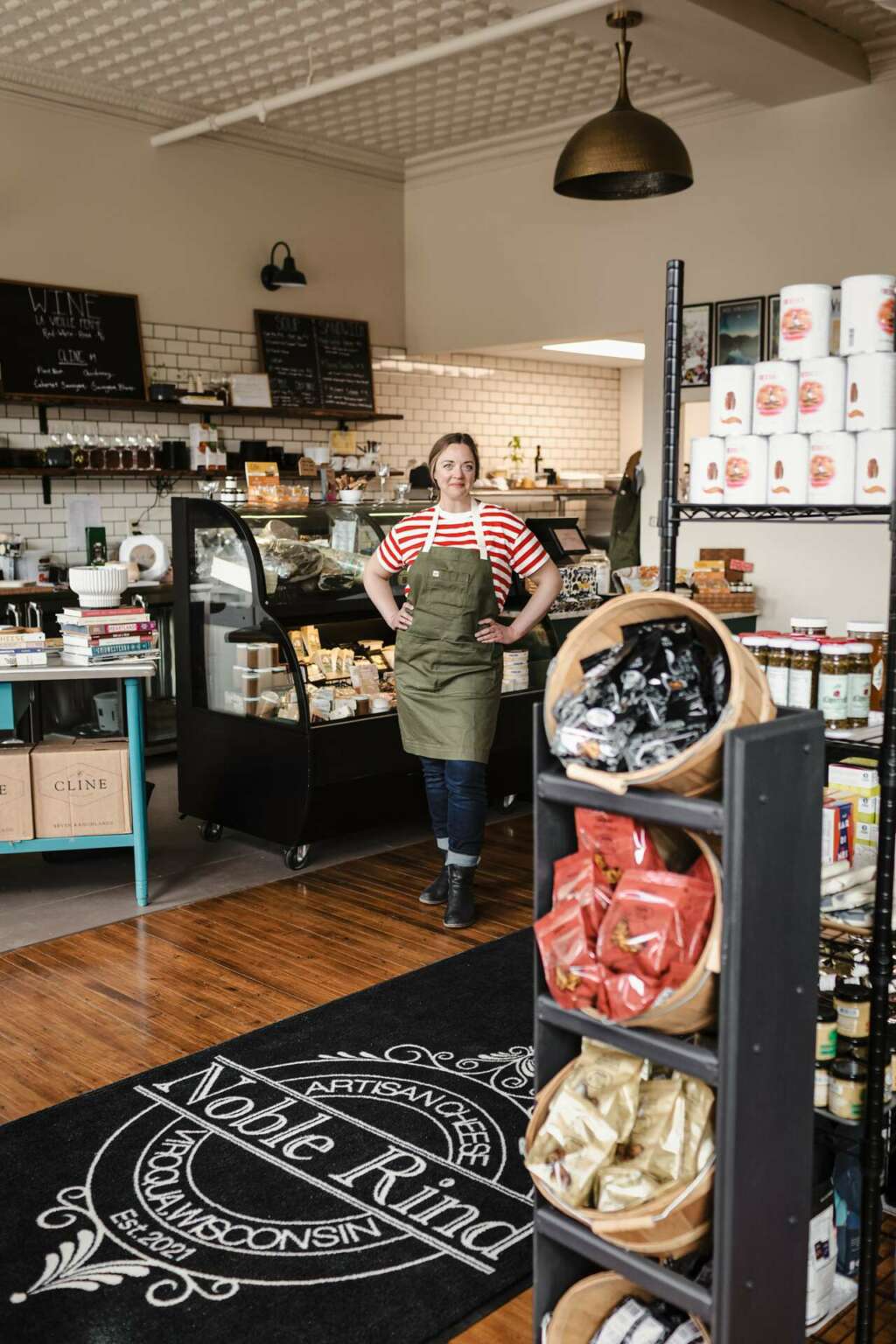 Meet Sarah Clemens – CanvasRebel Magazine