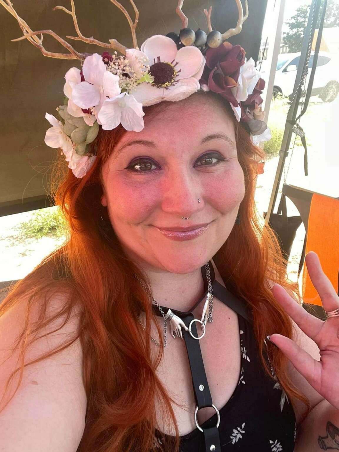 Meet Julie Raven – CanvasRebel Magazine