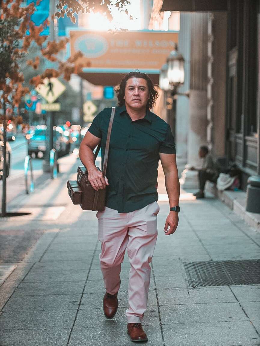 Meet Pablo De Leon - CanvasRebel Magazine