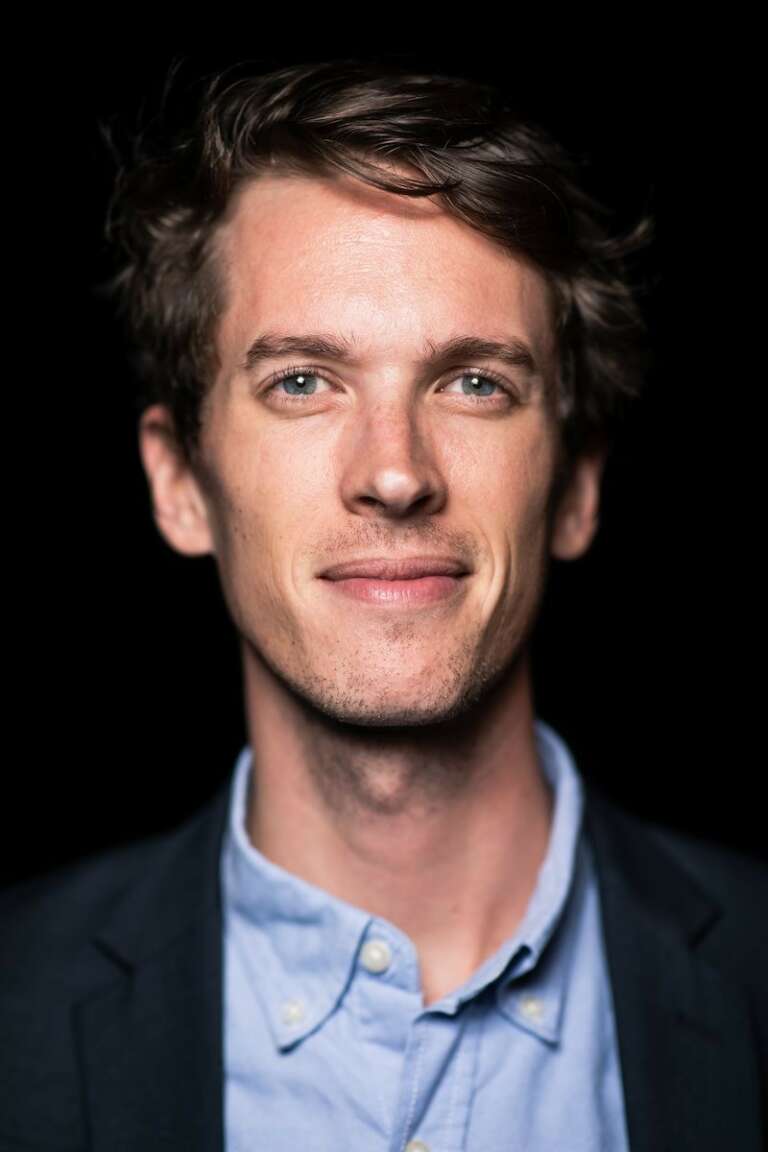 Meet Oliver Horton – CanvasRebel Magazine