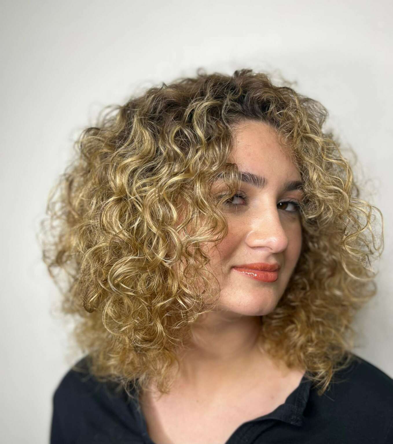 Meet Melissa Roche - CanvasRebel Magazine