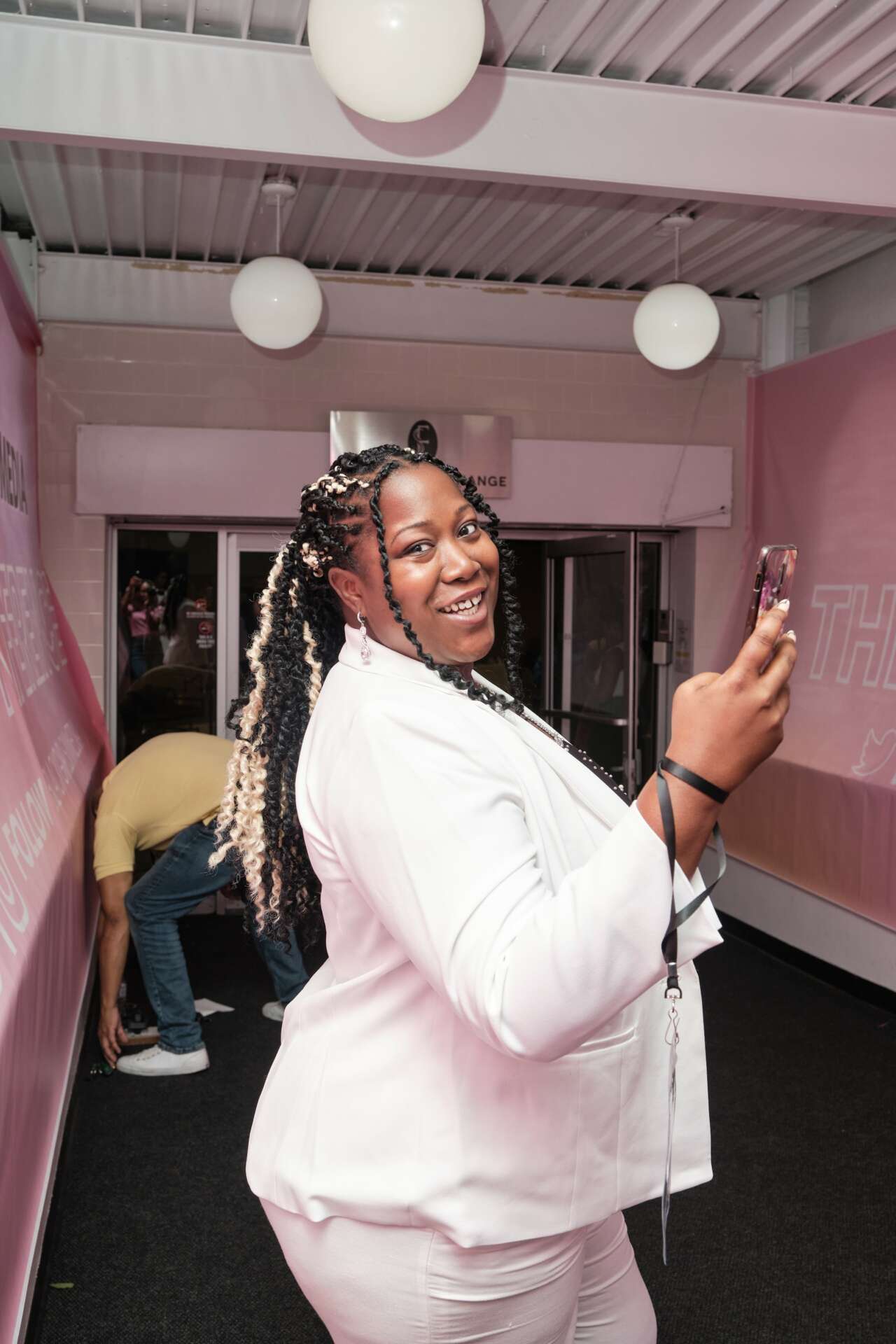 Meet Danielle Reed – CanvasRebel Magazine