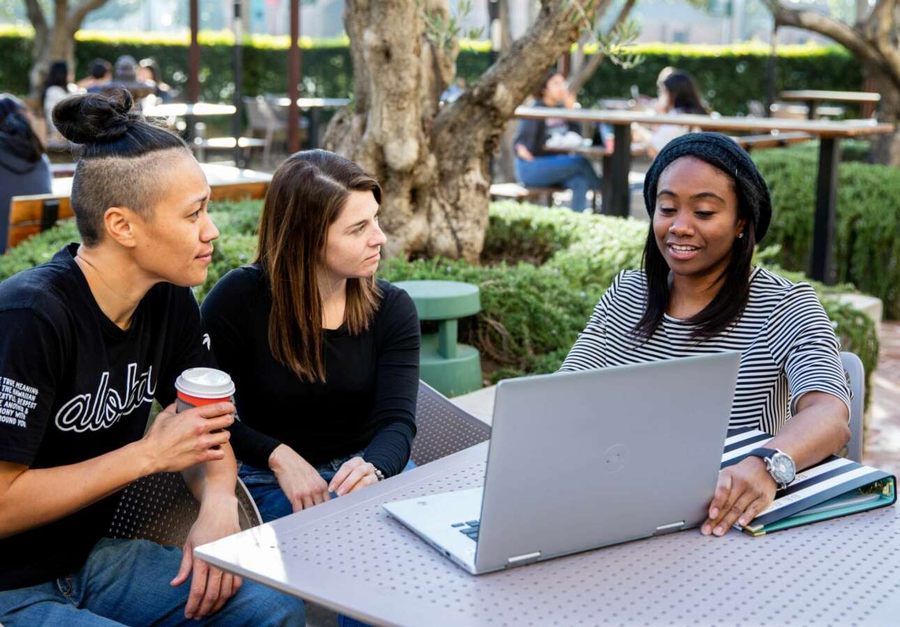 Meet ASHLEY COLE – CanvasRebel Magazine