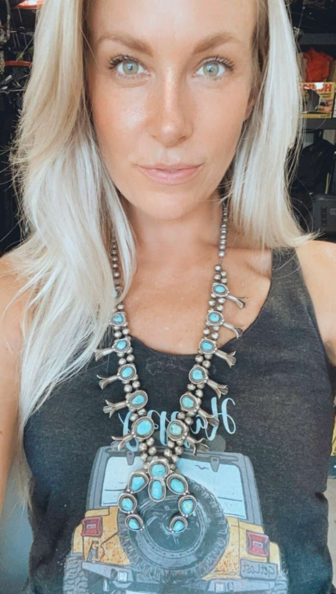 Meet Chelsea Hewitt - CanvasRebel Magazine