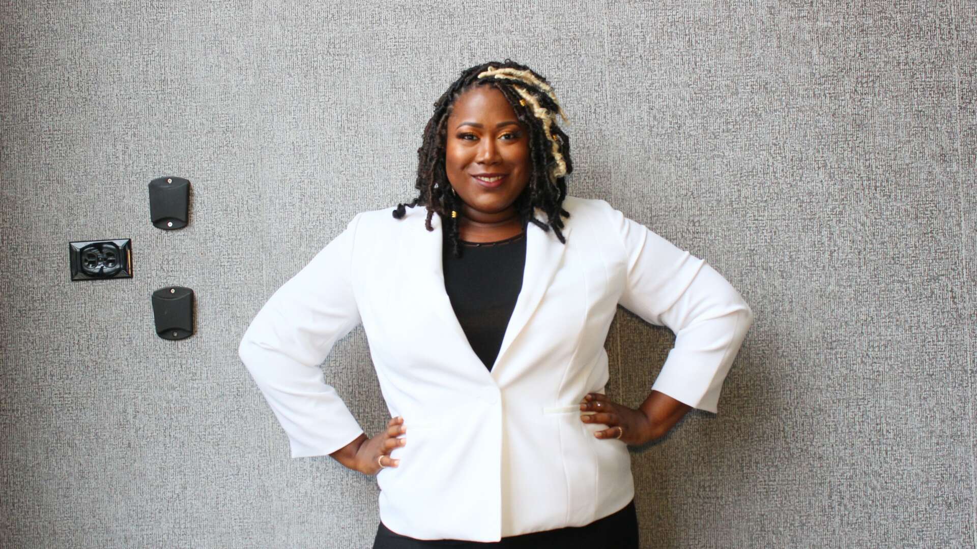 Meet Danielle Reed – CanvasRebel Magazine