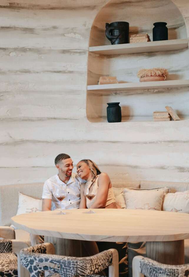 Meet Tara Carroll – CanvasRebel Magazine