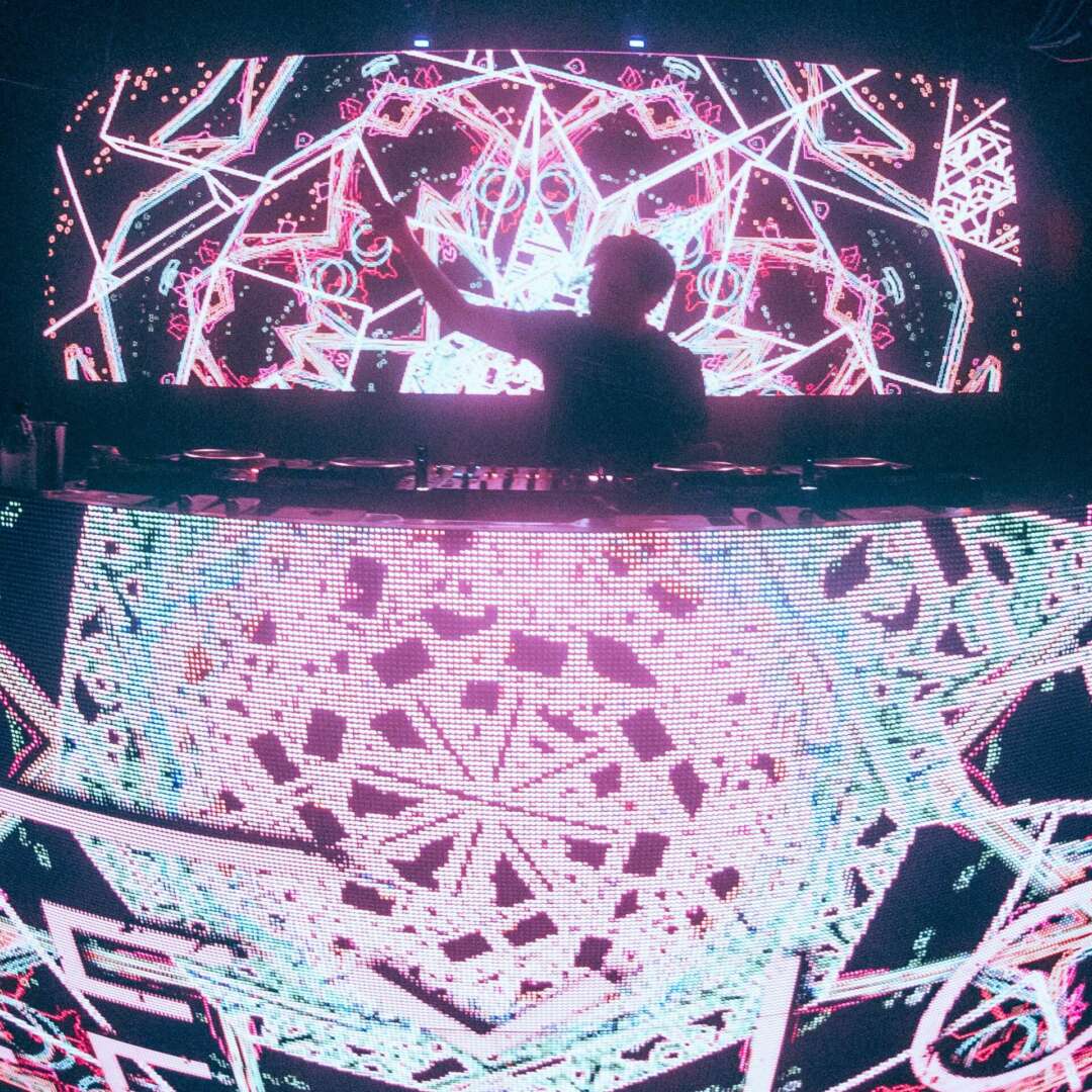 Meet Alexion - CanvasRebel Magazine