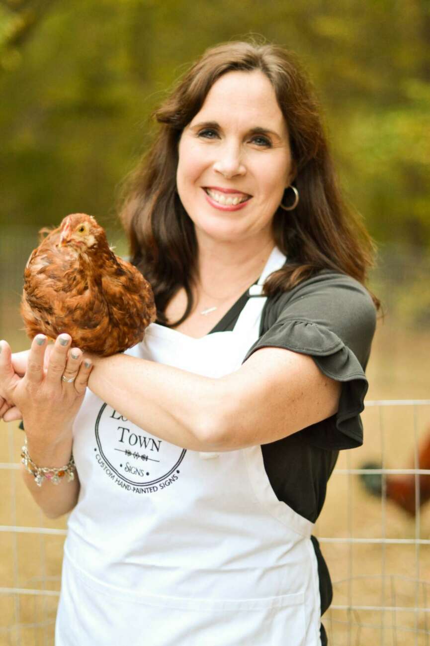 Meet Becky Thomas – CanvasRebel Magazine