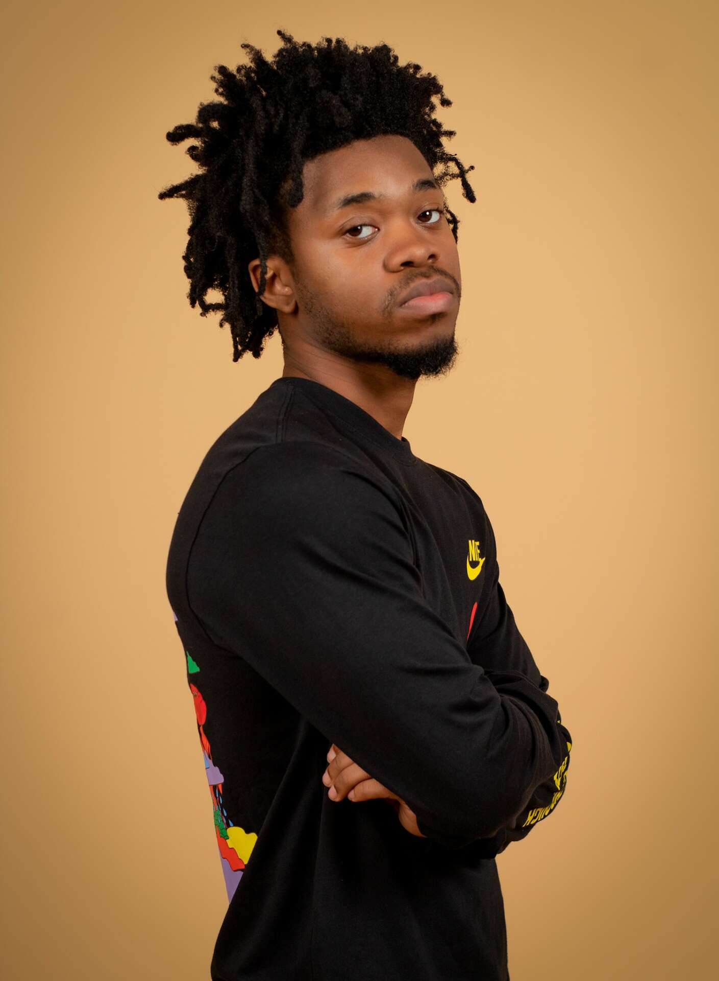 Meet CAMERYN DAVIS – CanvasRebel Magazine