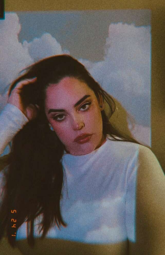 Meet Emily Fischer – CanvasRebel Magazine