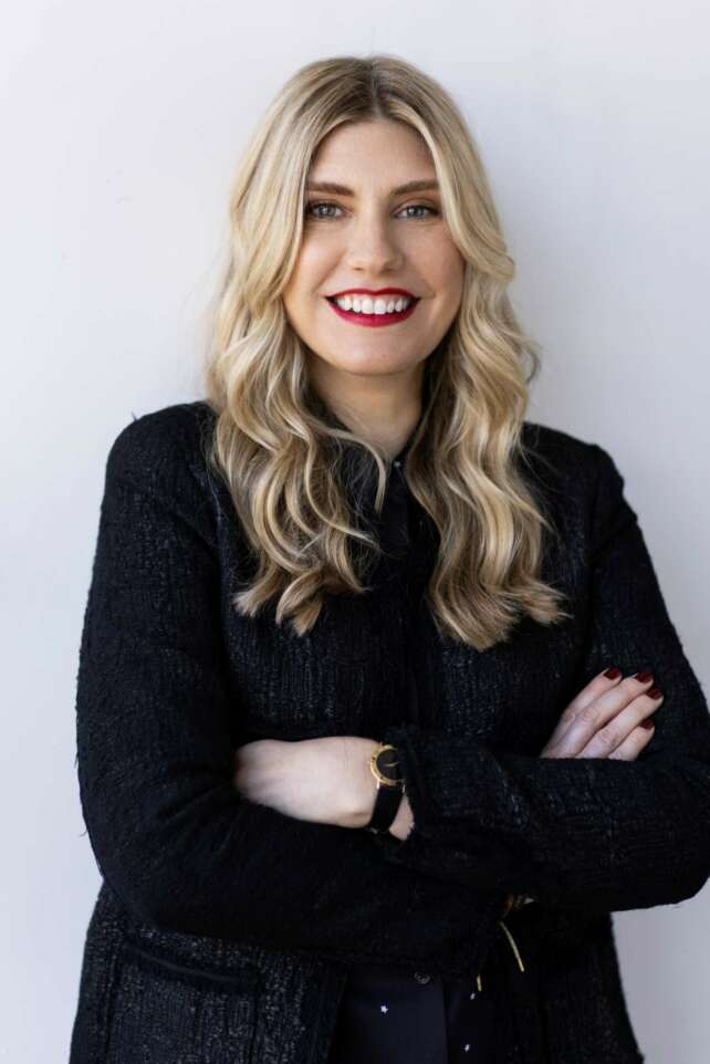 Meet Kelly Knight – CanvasRebel Magazine