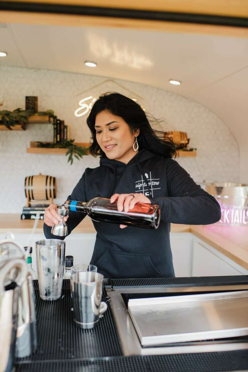 Meet Roxanne Brooks - CanvasRebel Magazine