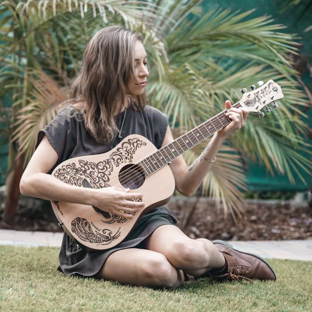 Meet Sarah Lightman – CanvasRebel Magazine