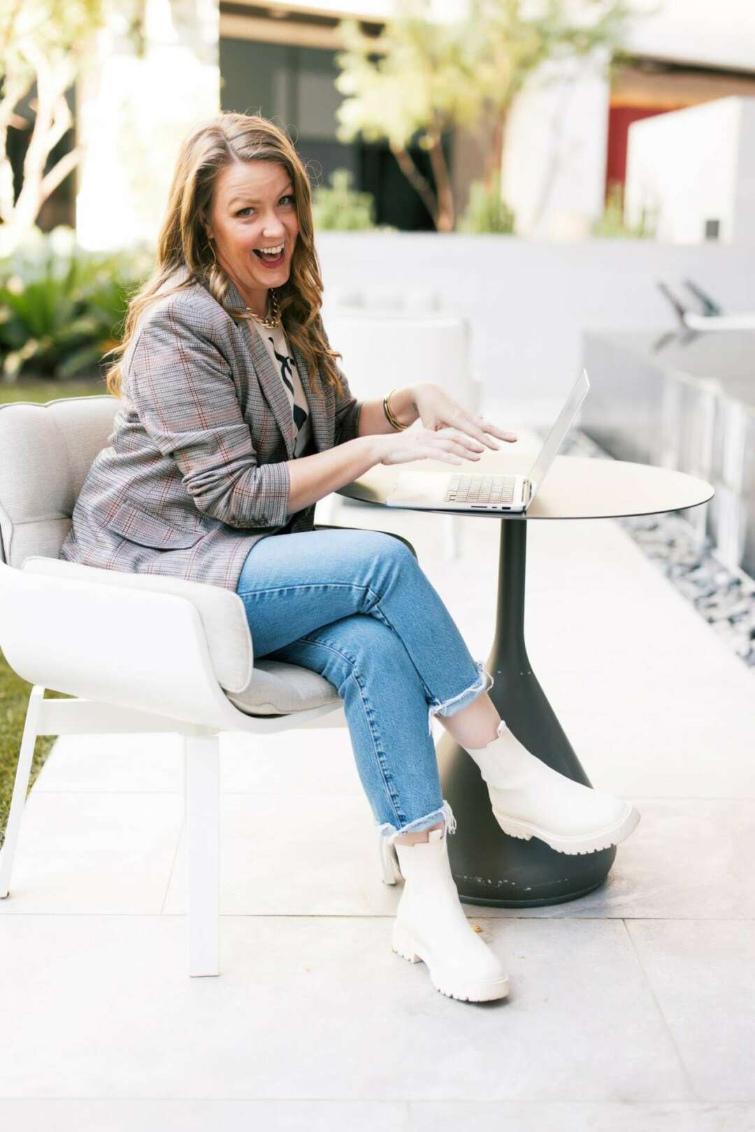 Meet Emily Reagan – CanvasRebel Magazine