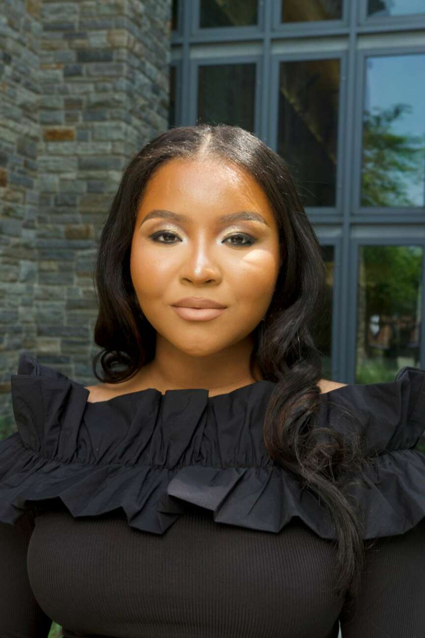 Meet Christina Renée – CanvasRebel Magazine