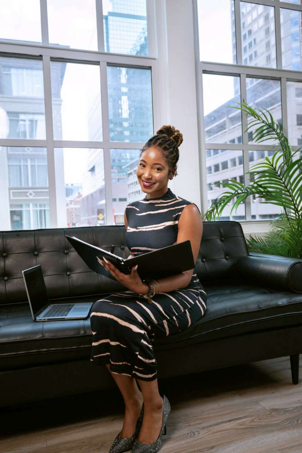 Meet DeShawna Jones – CanvasRebel Magazine