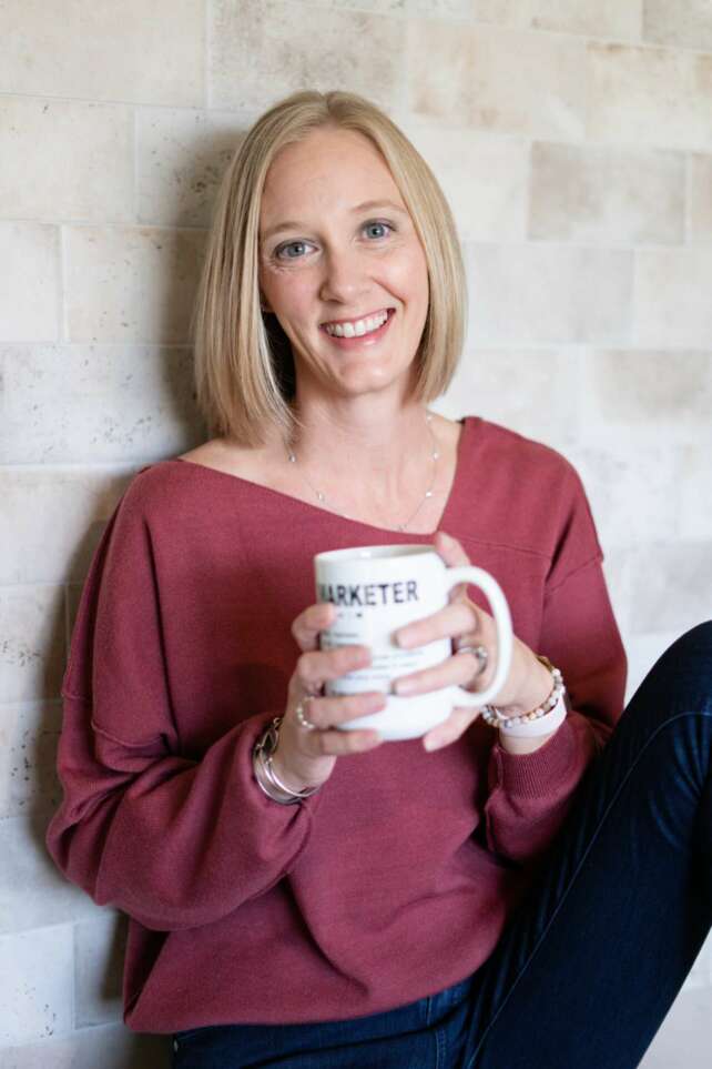 Meet Jennifer Gilbert - CanvasRebel Magazine