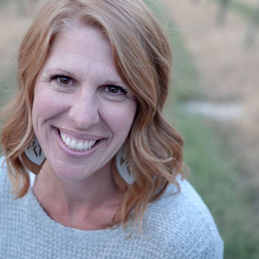 Meet Kelly Bourque – CanvasRebel Magazine