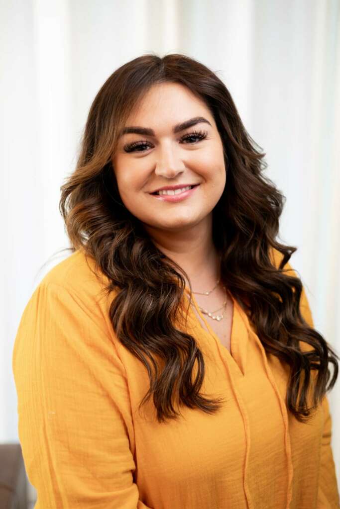 Meet Makena Delaney – CanvasRebel Magazine