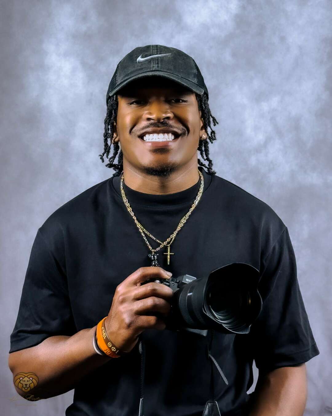 Meet Samuel Clarke – CanvasRebel Magazine