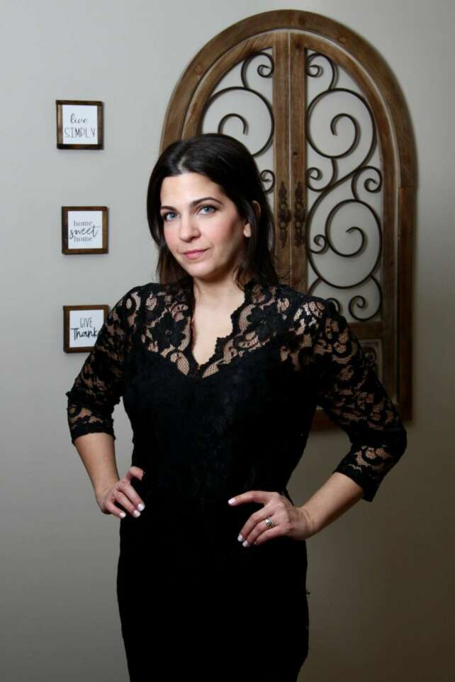 Meet Stefanie Ruth – CanvasRebel Magazine