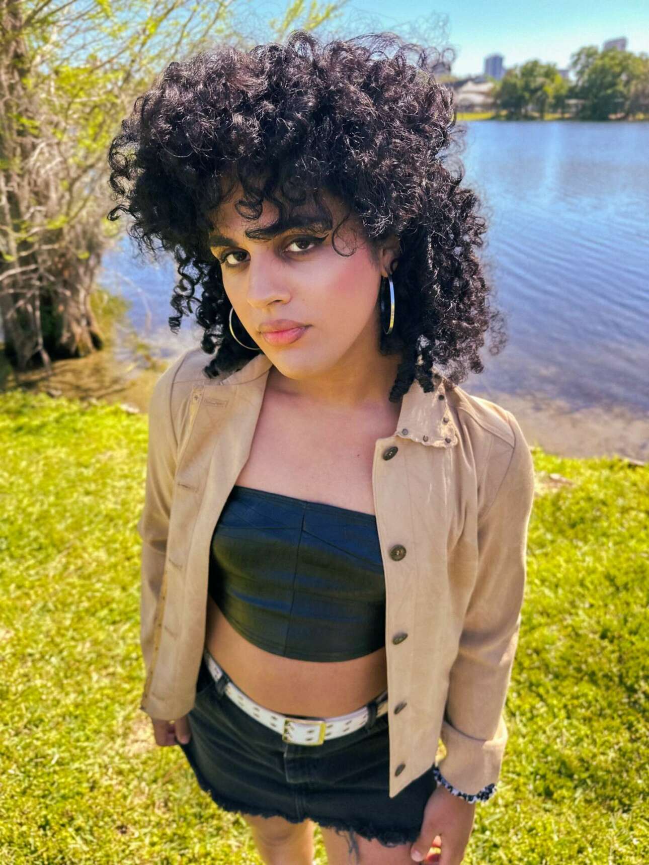 Meet Violet Maldonado – CanvasRebel Magazine