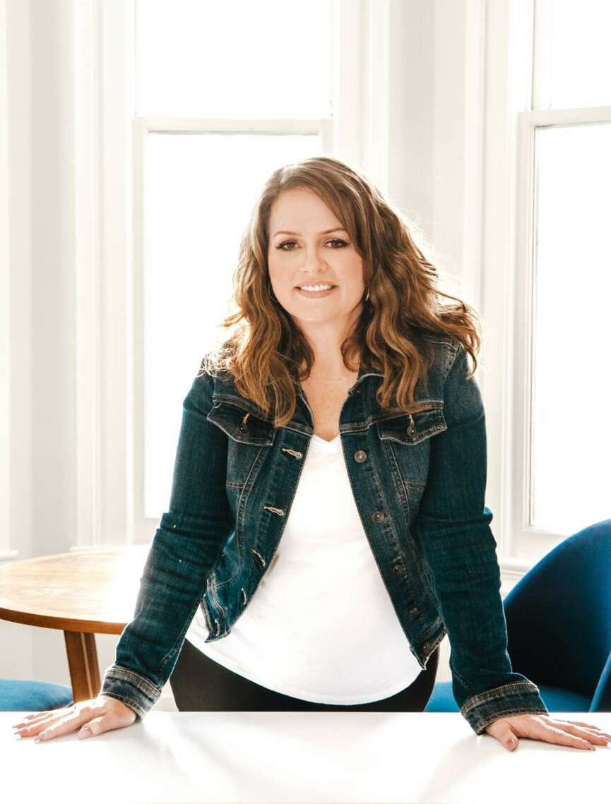 Meet Rita Suzanne – CanvasRebel Magazine