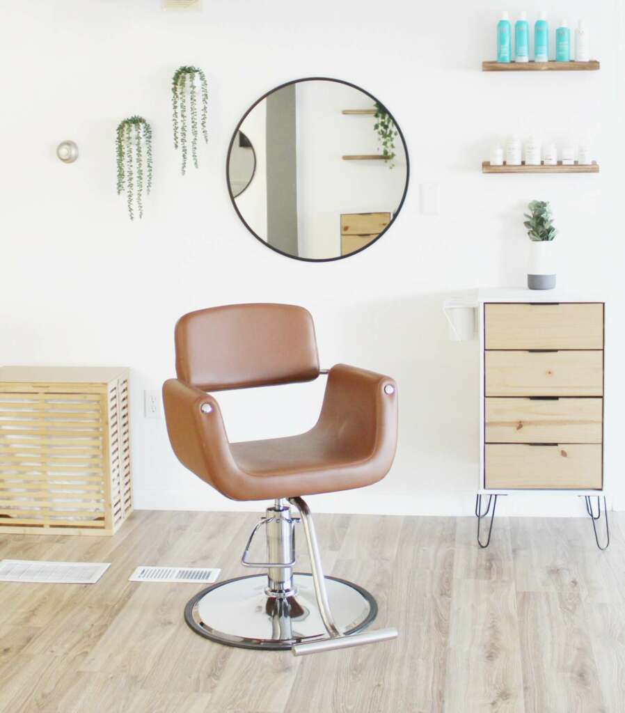 Meet Alyssa Alexander – CanvasRebel Magazine