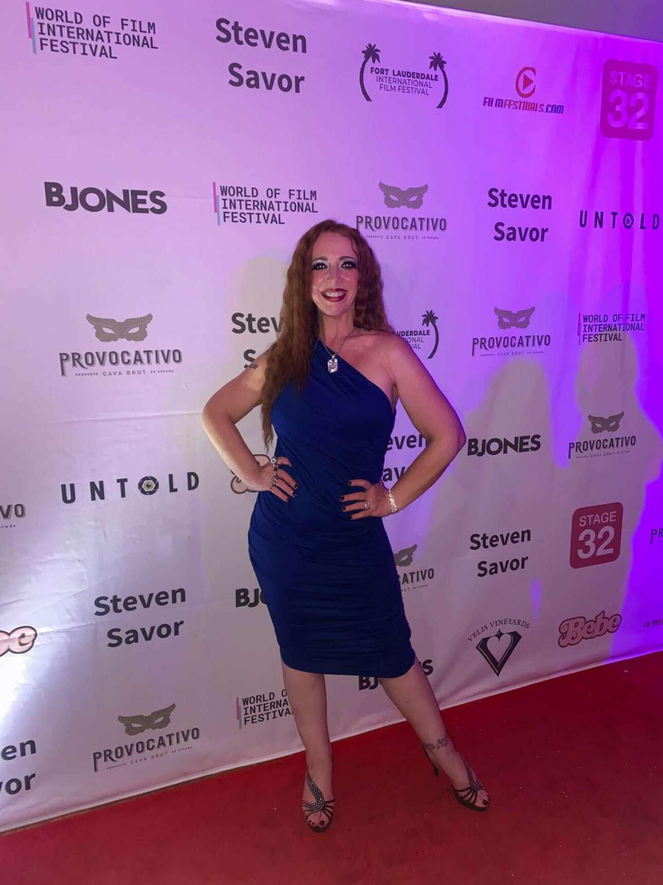 Meet Amanda Woods – CanvasRebel Magazine