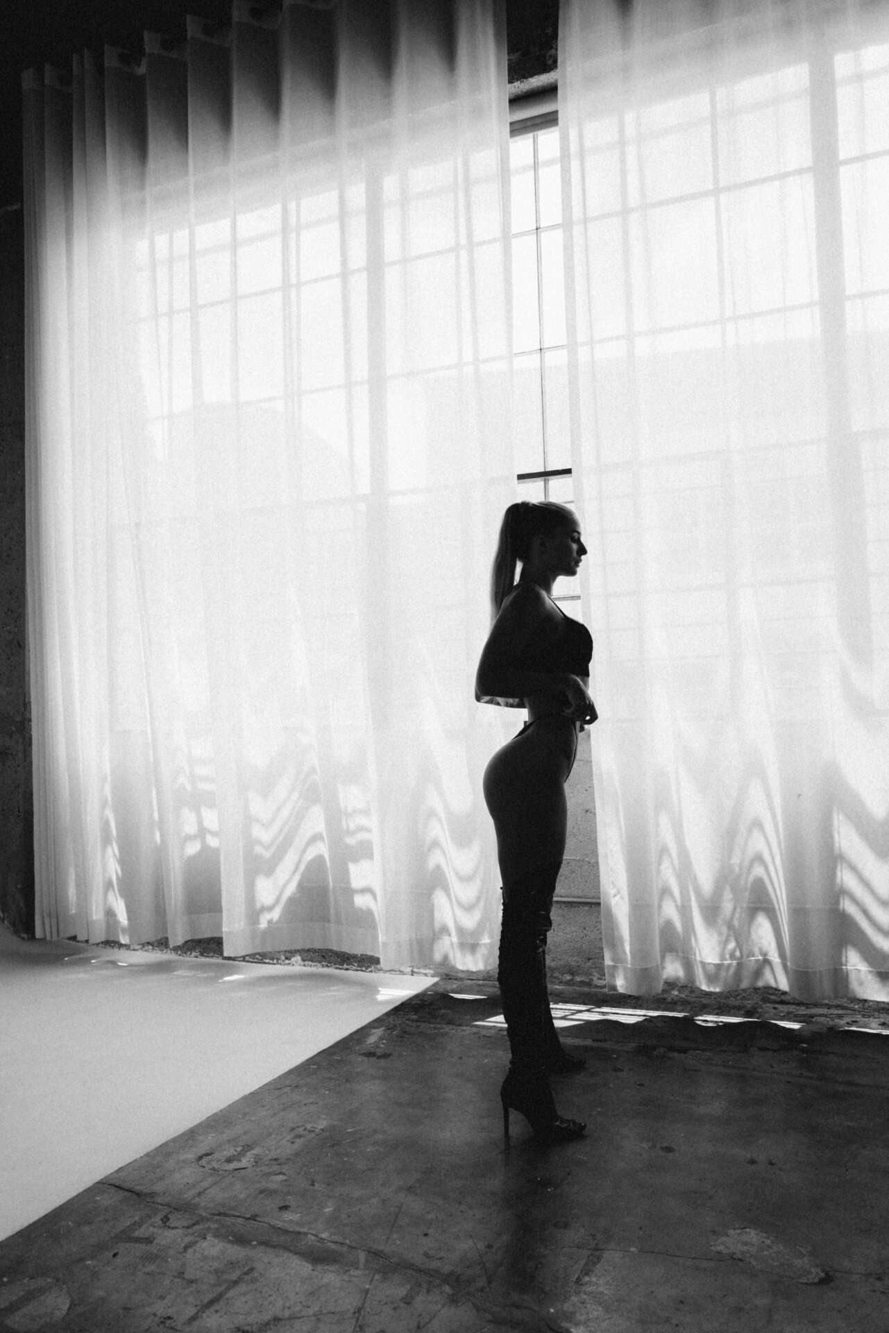 Meet Andrea Somer - CanvasRebel Magazine