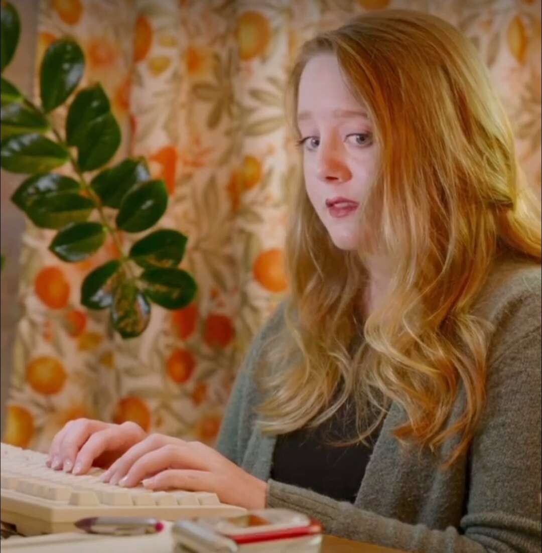 Meet Ashley Crane – CanvasRebel Magazine