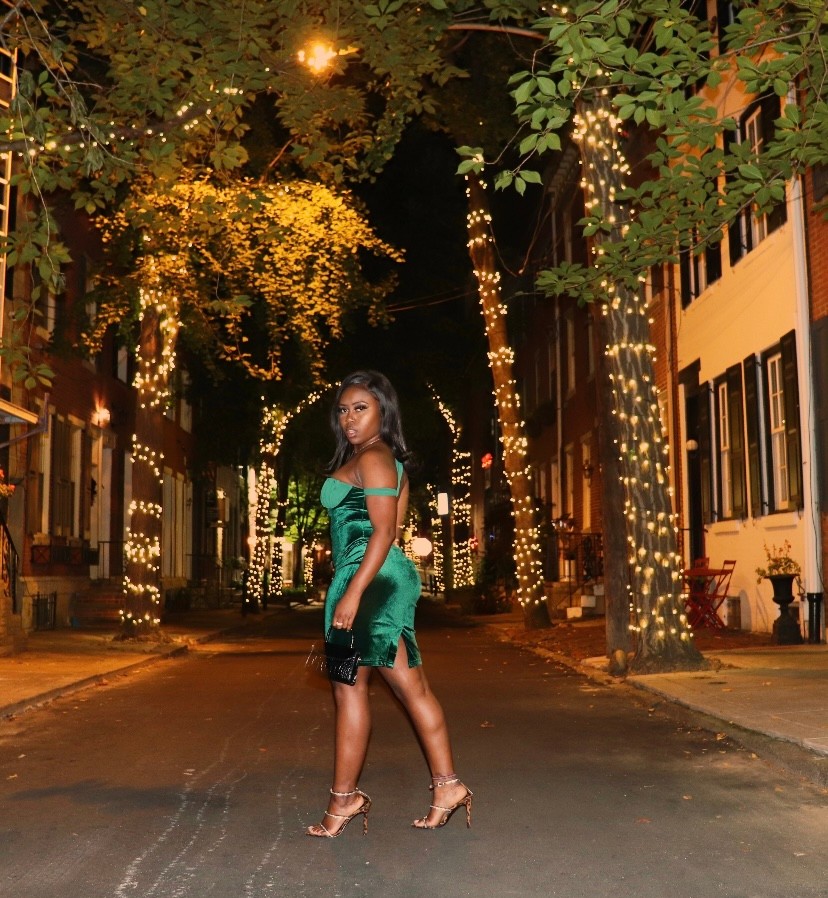 Meet Danielle Carr – CanvasRebel Magazine