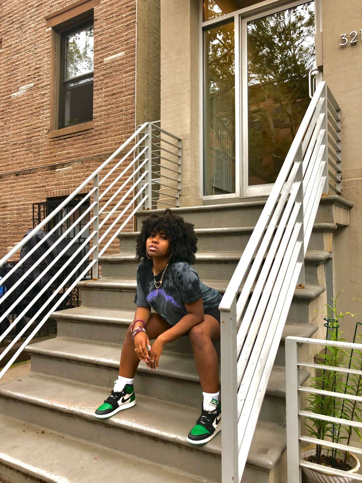 Meet Danielle Carr – CanvasRebel Magazine